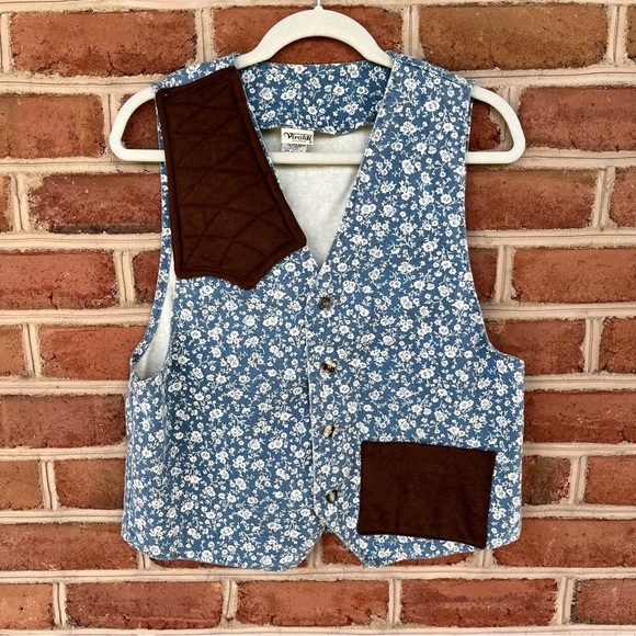 vivaldi jeanswear | Jackets & Coats | Custom Blue And White Floral ...